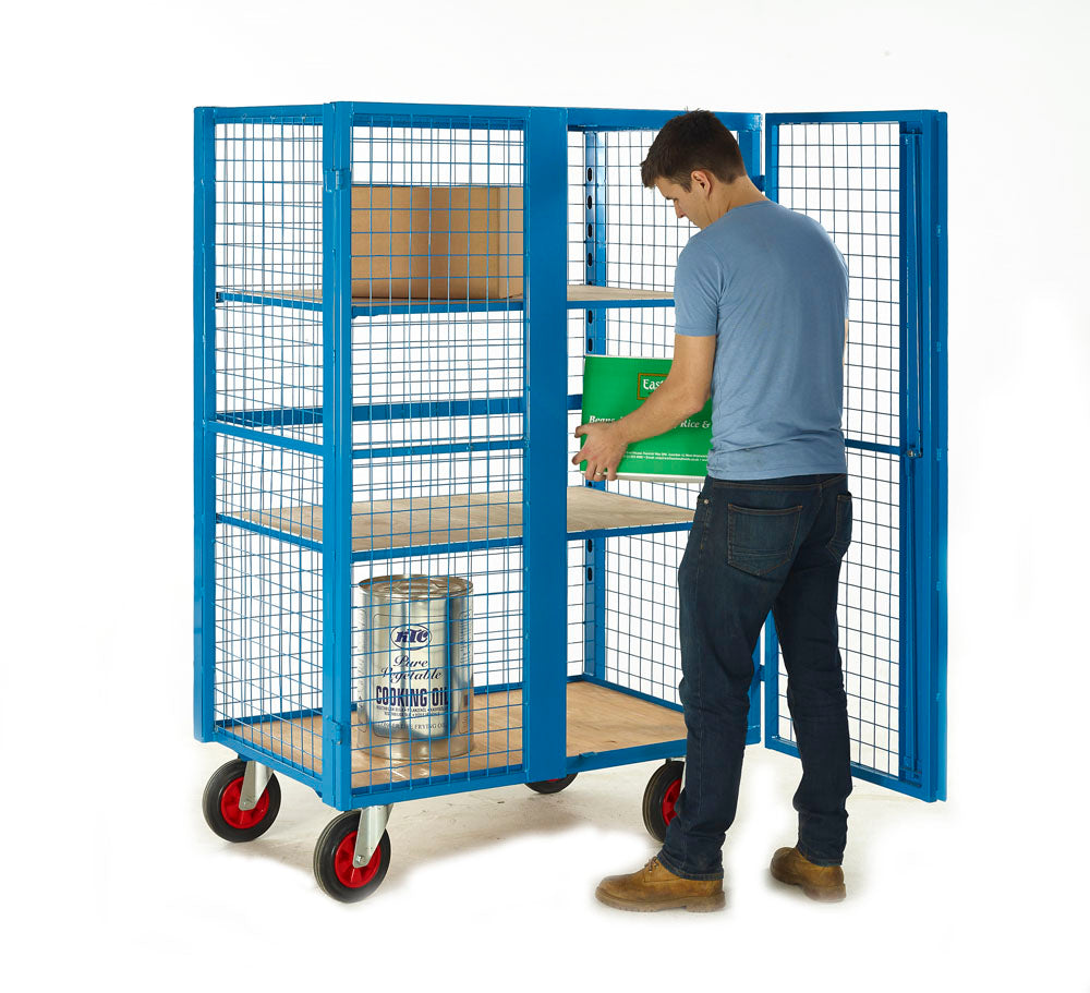 Heavy Duty Distribution Trucks